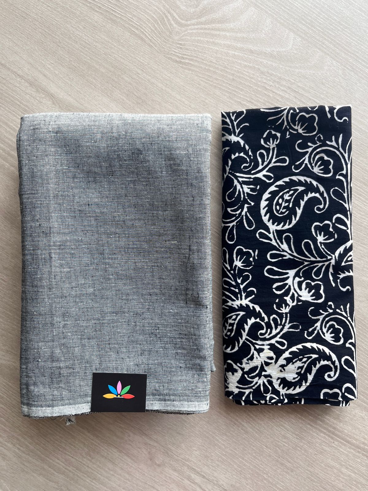Double Tone (Steel Gray/Black) Plain Cotton Saree with Contrast Blouse ...
