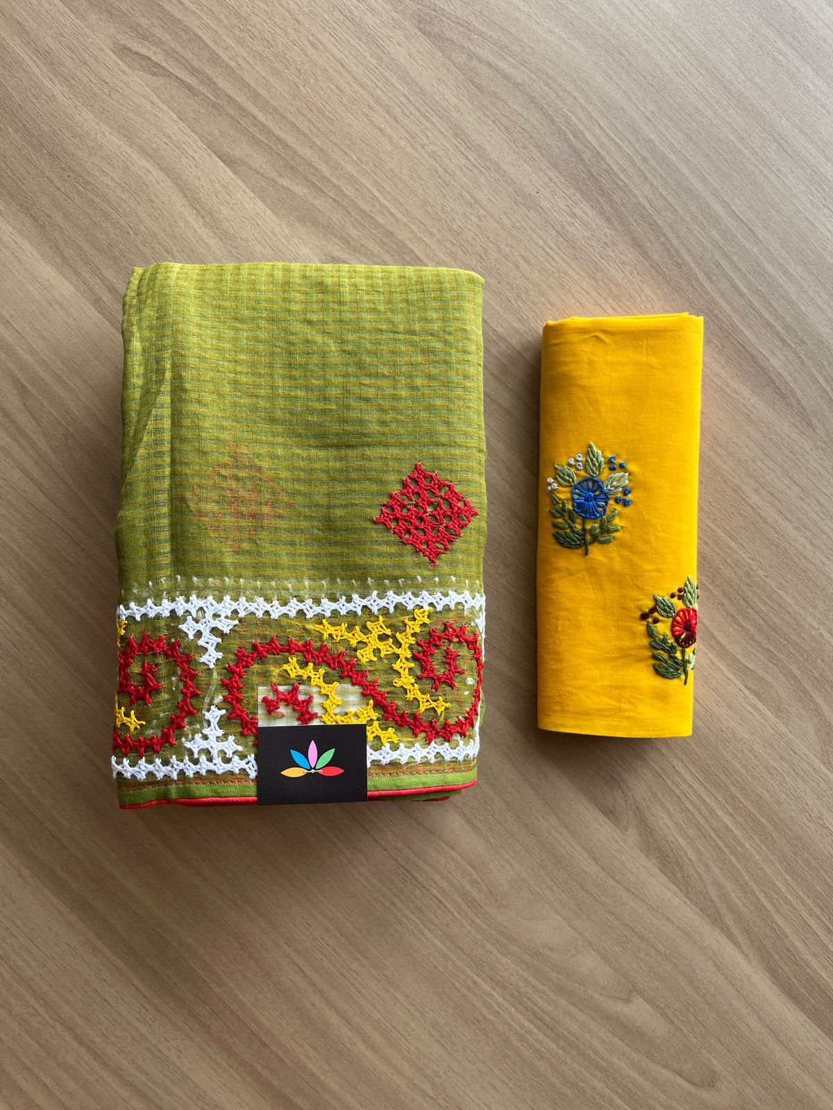 Gujarati Stitch Embroidery Resham Kota Saree -21267 – Fabk-in